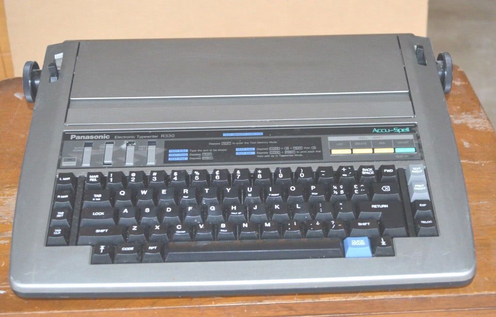 Panasonic Electric Typewriter (r3300) Auction