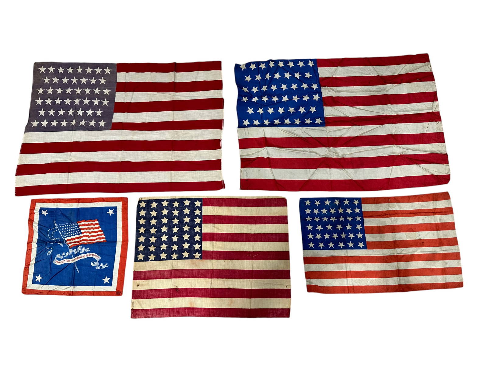 4 Vintage American Flags & Handkerchief Auction
