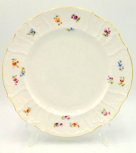 9 Pc. Stouffer Porcelain Dinner Plates
