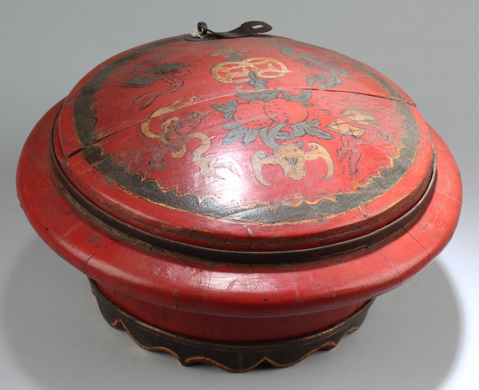 Antique Chinese Wooden Round Container Auction