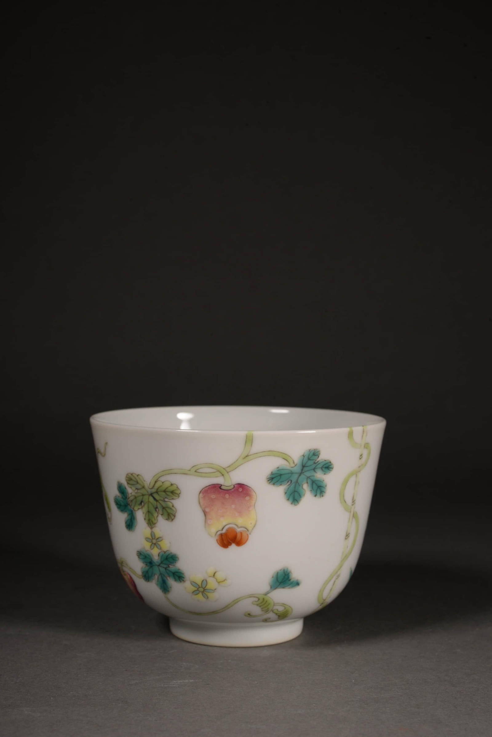 Famille Rose Melon Cup Auction