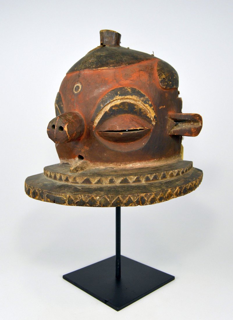 For Auction: A Rare Old Pende Giphogo African Mask (#8) on Oct 19, 2019 ...