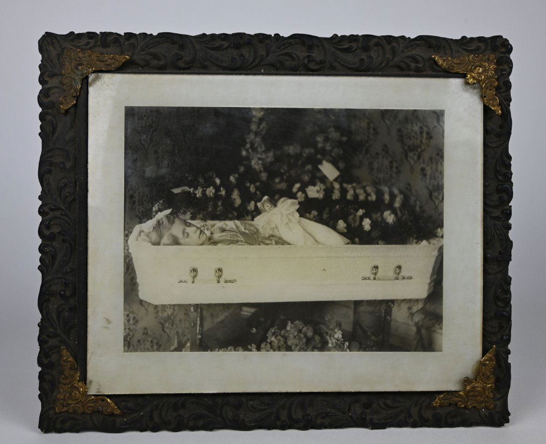 Victorian Post Mortem Photo In Original Frame Ex Museum