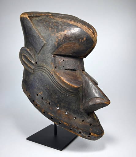 A Kuba Ngeende Bongo Mask Ex Schienberg 1982 (#0067) on Feb 19, 2022 ...