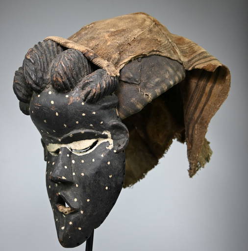 A Dan Bassa African Mask