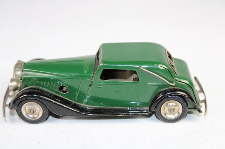 Triang Minic Toy Wind Up Green Sedan Car