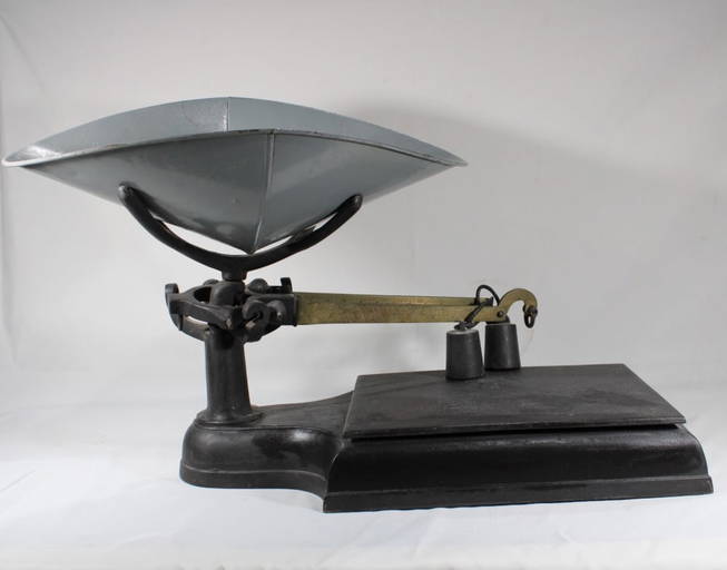 Gurney Hamilton Balance Scale