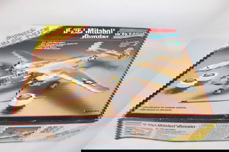 B 25j Mitchell Bomber Model Airplane New