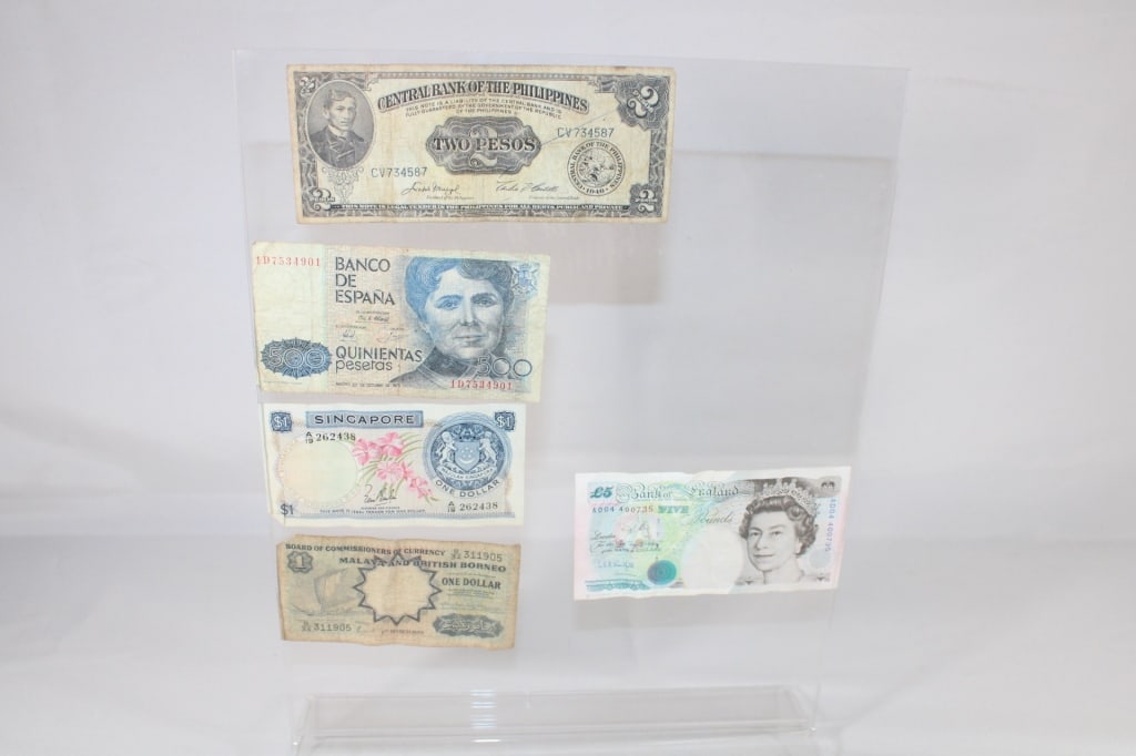 Lot Of Mixed Foreign Paper Currency Auction