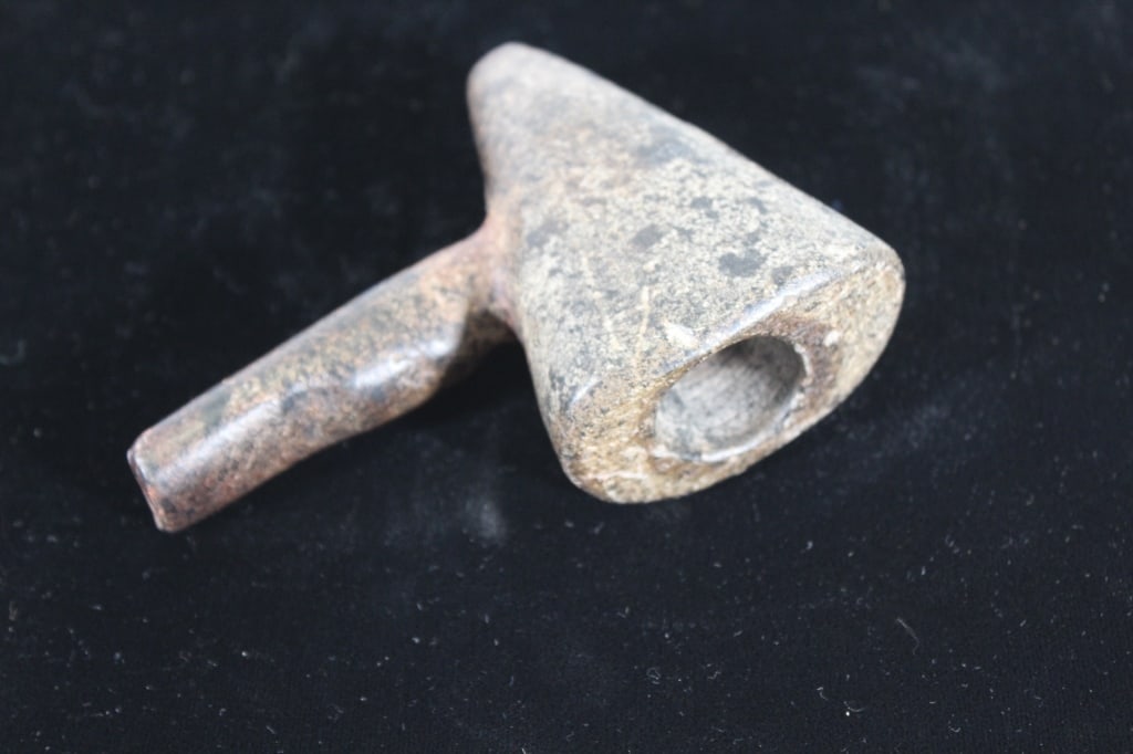 Indian Stone Pipe (over 200 Yrs Old???) Auction