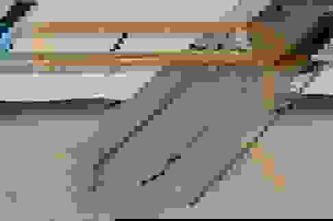 Ulmer Quilter/ Amish Quilt Frame Auction