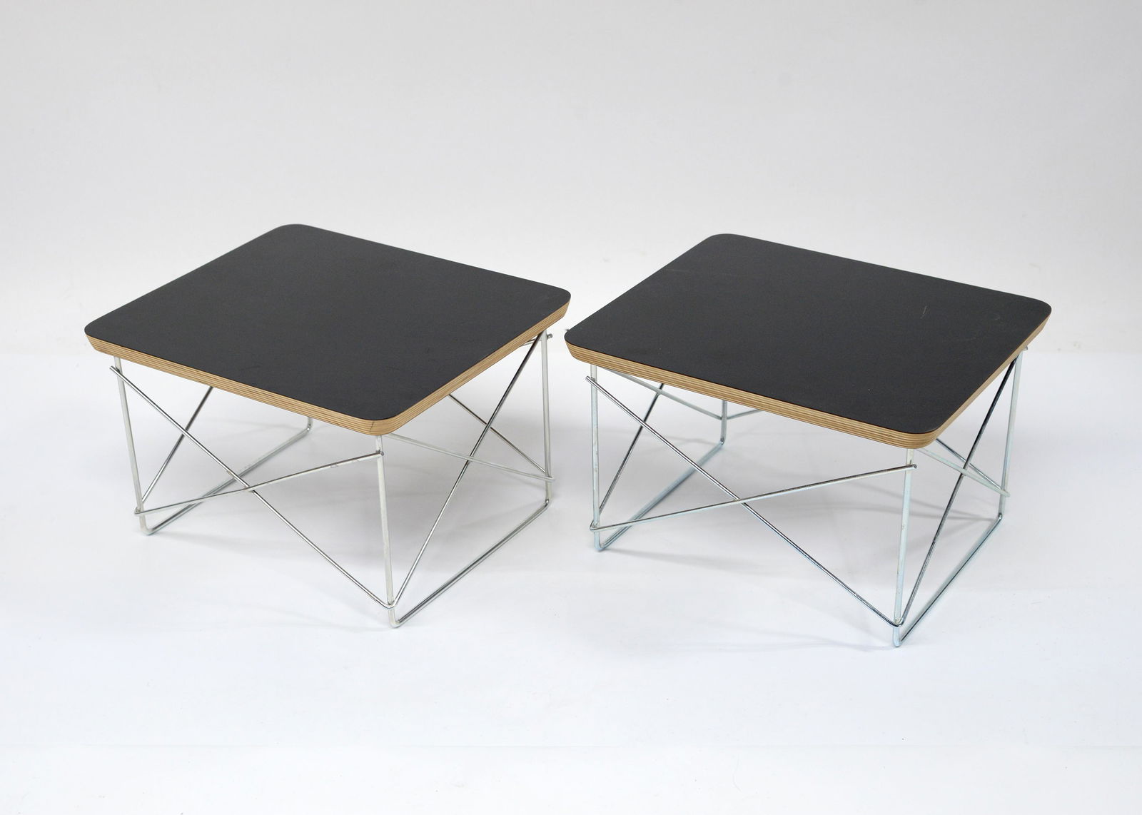 Pr. Of Eames Herman Miller Ltr Small Tables/stands