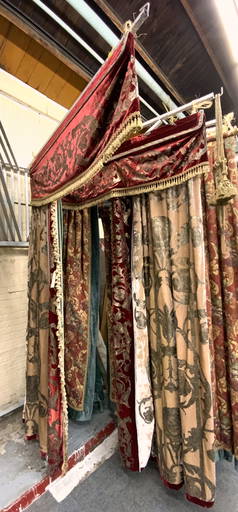 Pair of Elaborate, High-End Drapes. - Jun 18, 2022 | Direct Auction ...