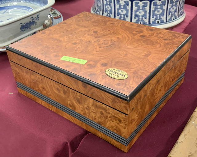 Thompson Cigar Humidor W/ 5 Lighters.