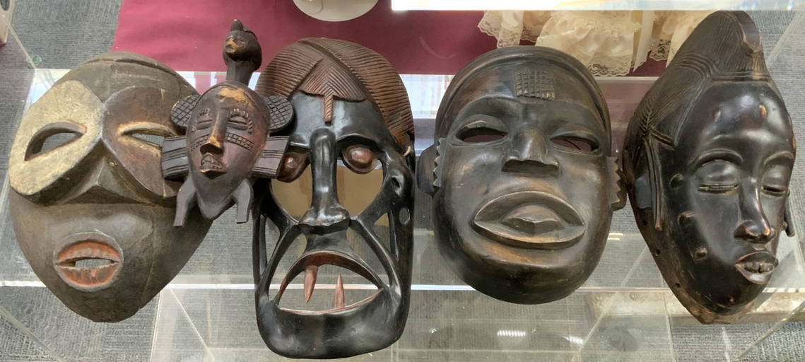 Lot of 5 Carved African Masks- Zimbabwe, etc. (#0115) on Dec 31, 2022 ...