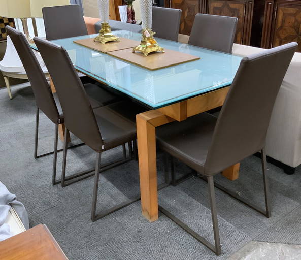 Calligaris Hyper Xr Extendable Dining Set.