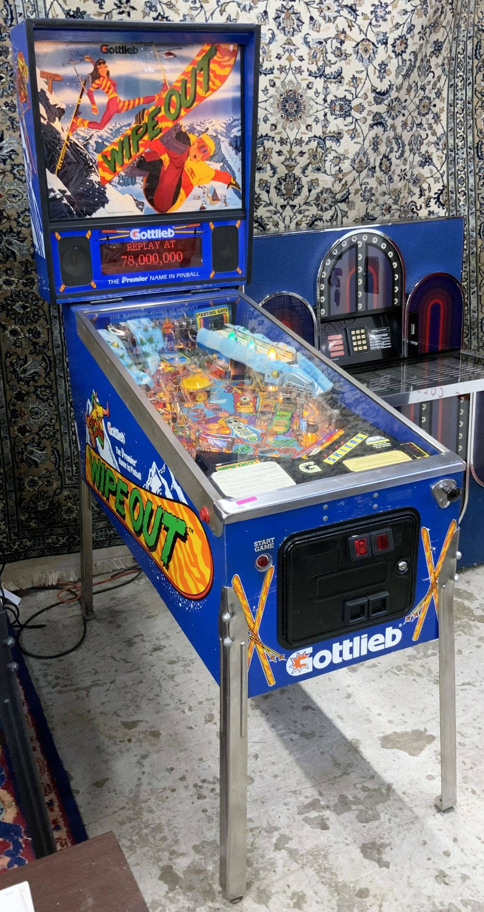 Gottlieb "wipe Out" Pinball Arcade Machine.