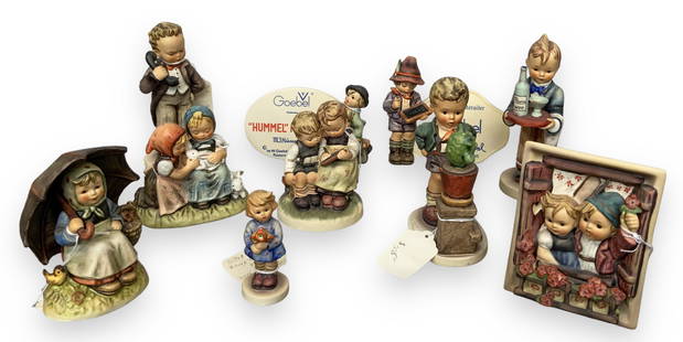 10 Goebel M.j. Hummel Musical Figurines W Stand