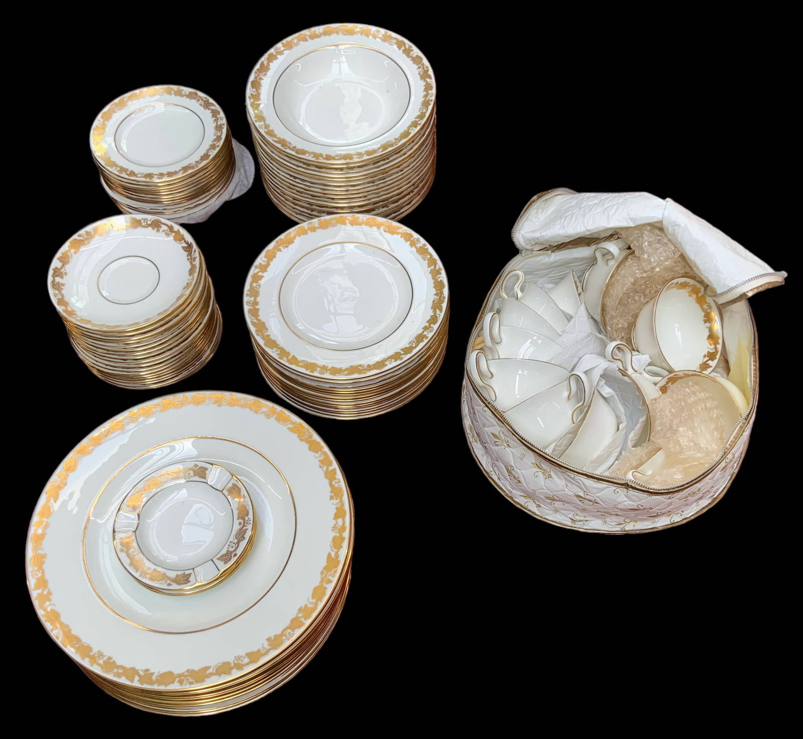 99 Pc. Wedgwood "whitehall" Gold Rimmed China Set. Auction