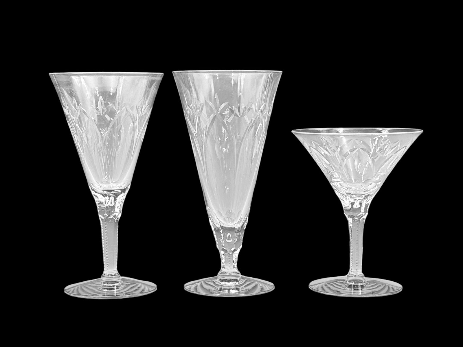 36 Pc. Set Of Crystal Stemware W/ Zipper Stems. - Dec 02, 2023 | Direct Auction Galleries In Il