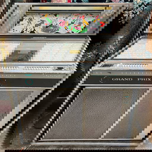 Rock Ola Grand Prix Ii Model 426 Vintage Jukebox.