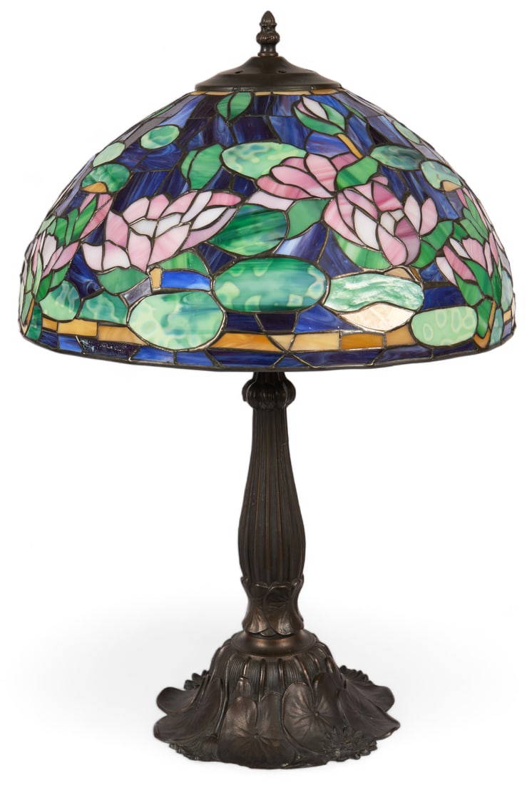 Contemporary Table Lamp W/ Leaded Lamp Shade. Auction