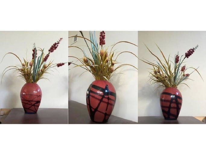Set Of 3 Abstract Design Vases With Flower Arrangements