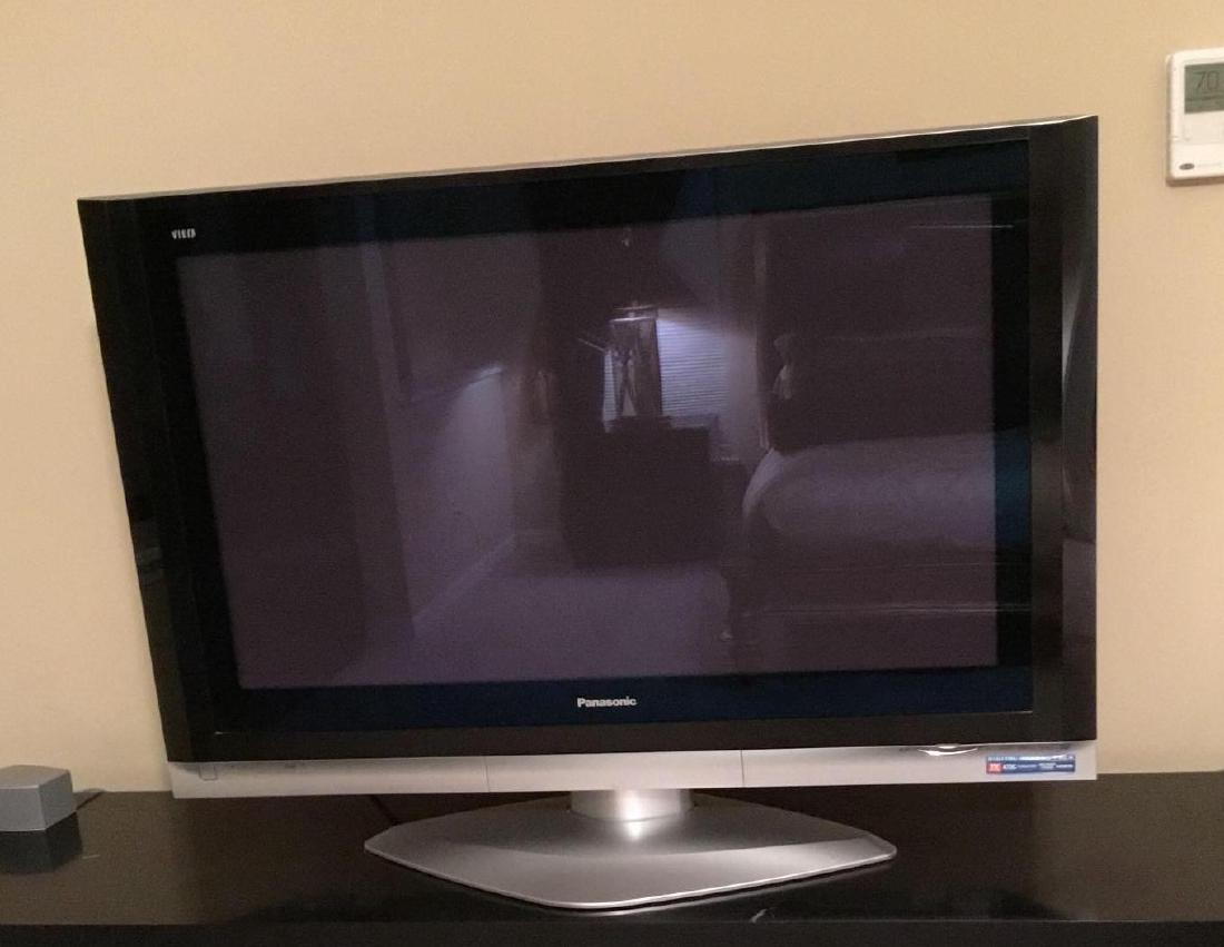PANASONIC FLAT SCREEN TV 2004, 39" PLASMA - Nov 17, 2013 | The Auction ...