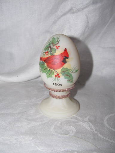 1994 Fenton Cardinal Hand Painted Egg