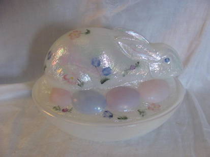 Signed Fenton Custard Rabbit