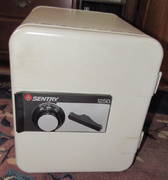 Sentry 1250 Floor Safe With Combination