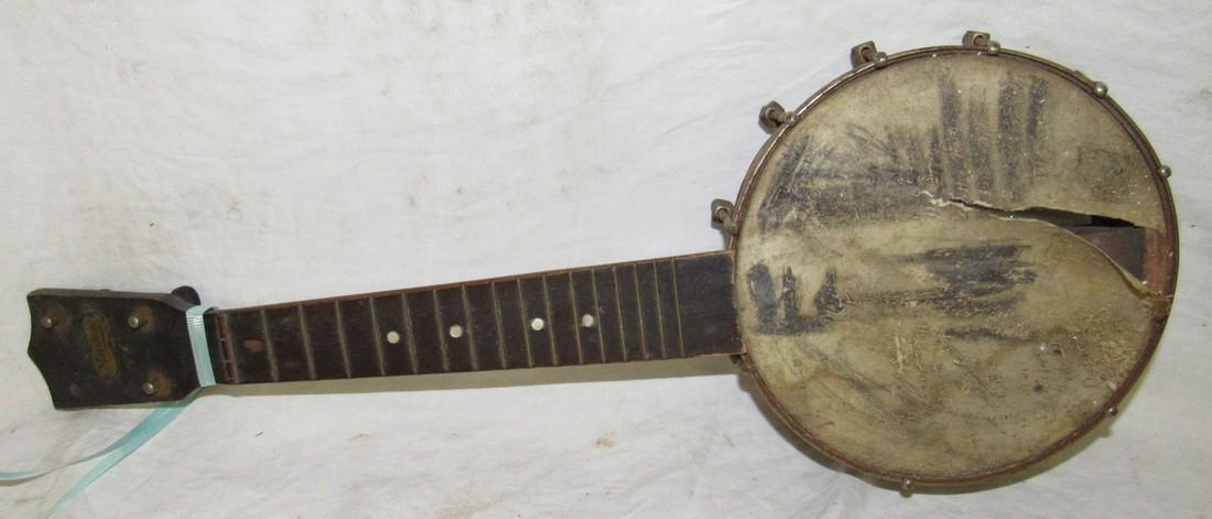 Antique / Vintage Maxitone Banjo