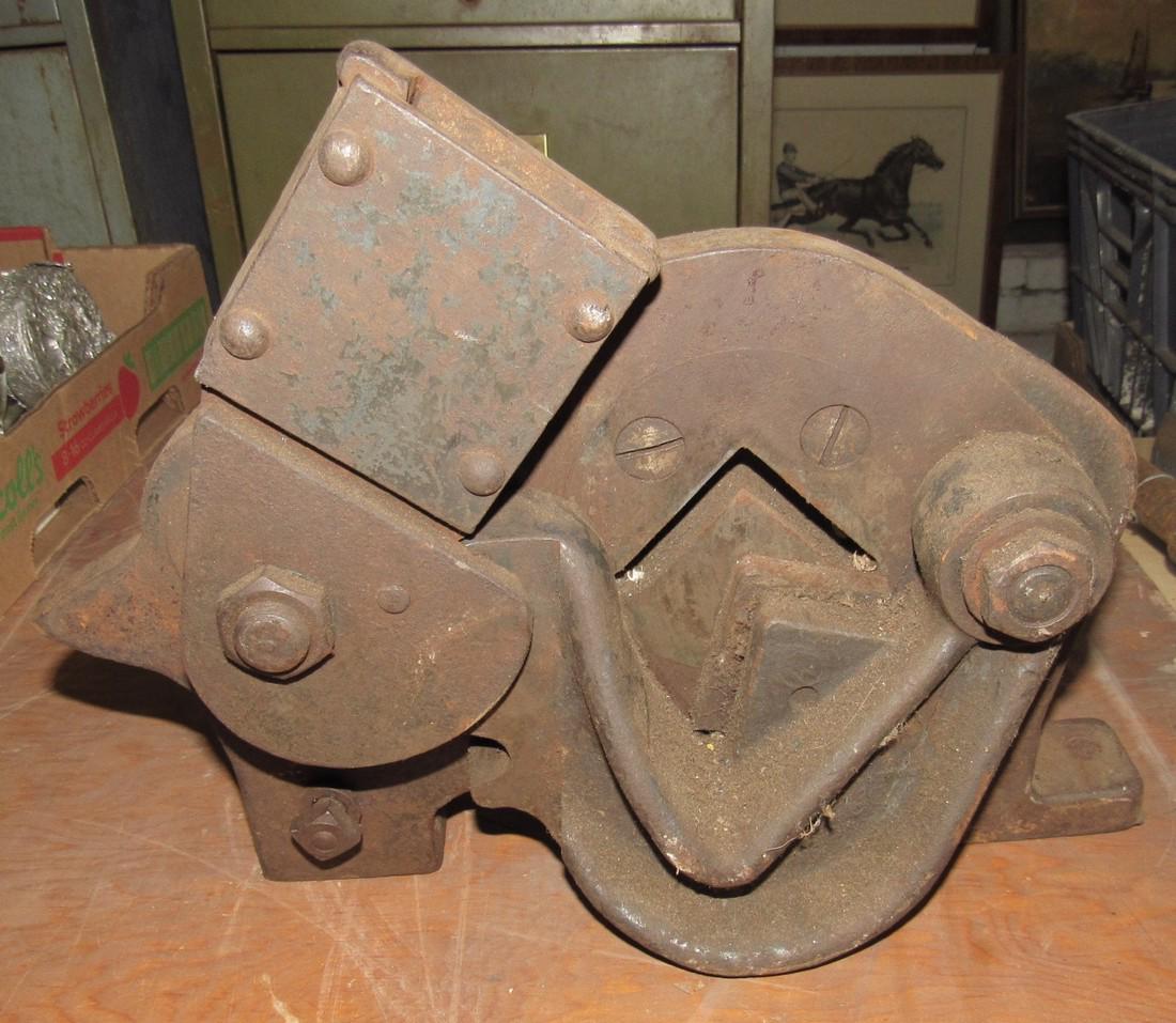 W-525 Angle Iron Cutter