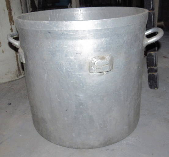 1940 U.s. Wear Ever 15 Gallon Aluminum Pot