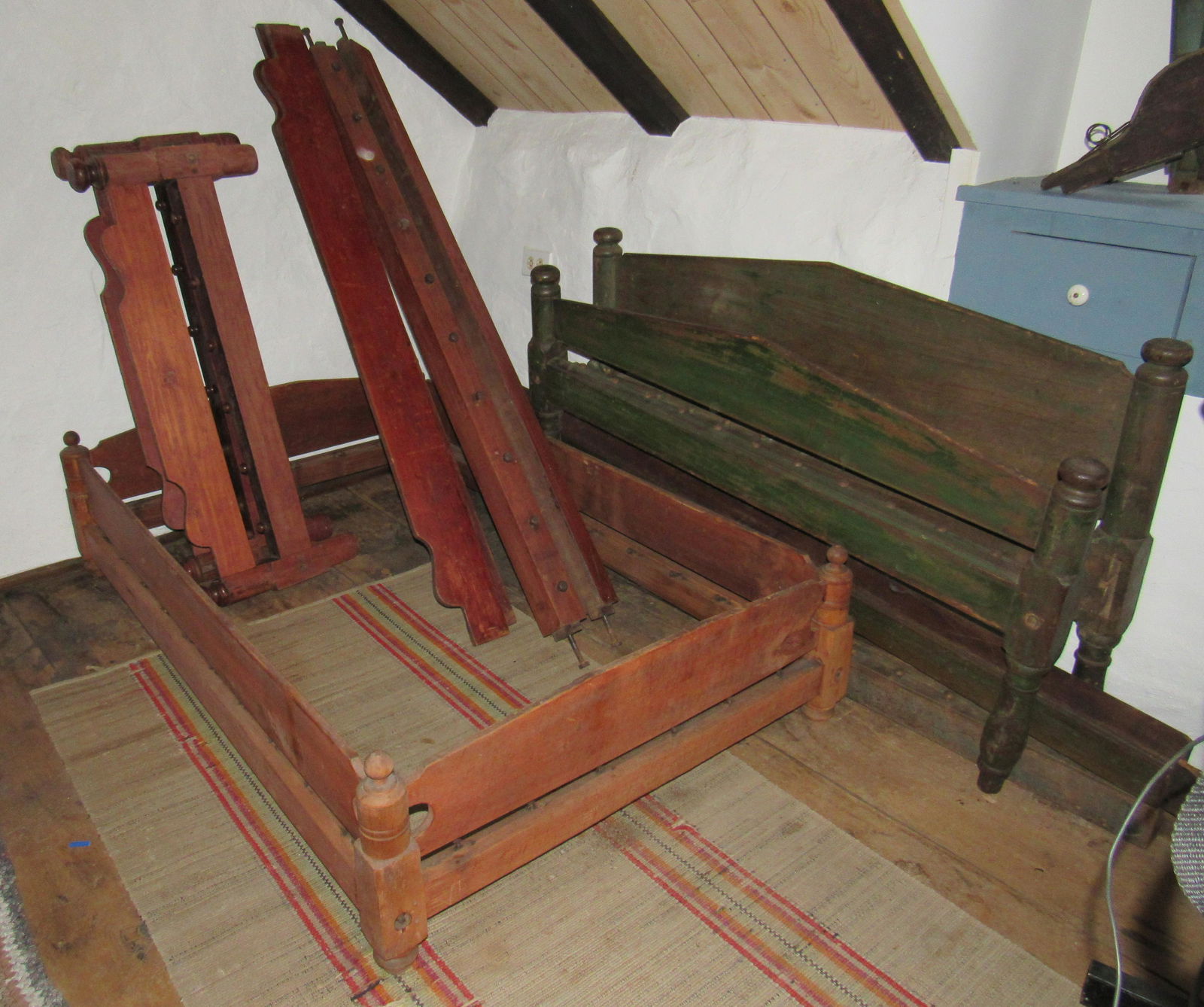 Antique Rope Beds - Jan 12, 2020 | M.J. Stasak Jr. Auction and ...