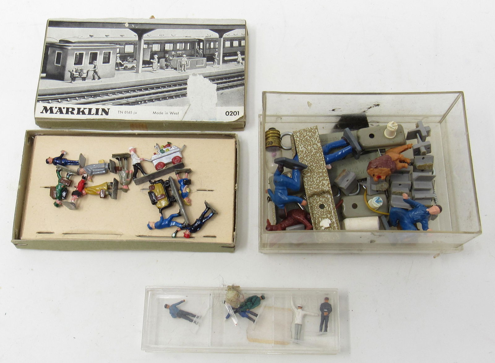 Marklin 0201 Train Station Figures & Misc Parts - Feb 16, 2020 | M.J ...