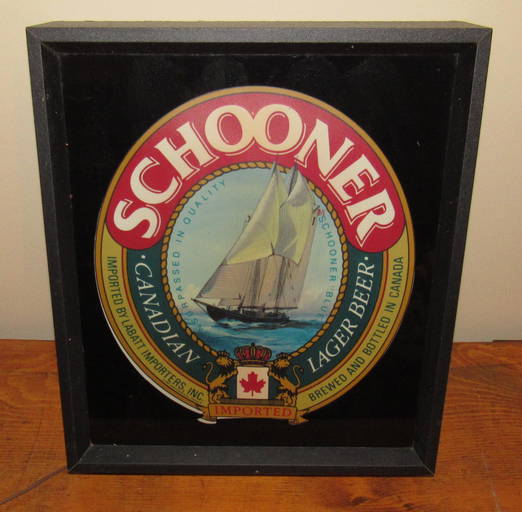 Schooner Canadian Lager Lighted Beer Sign