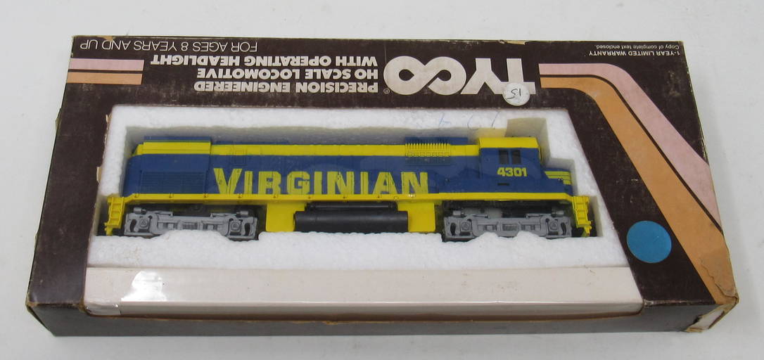 Tyco 4301 Virginian Diesel Locomotive Ho Scale