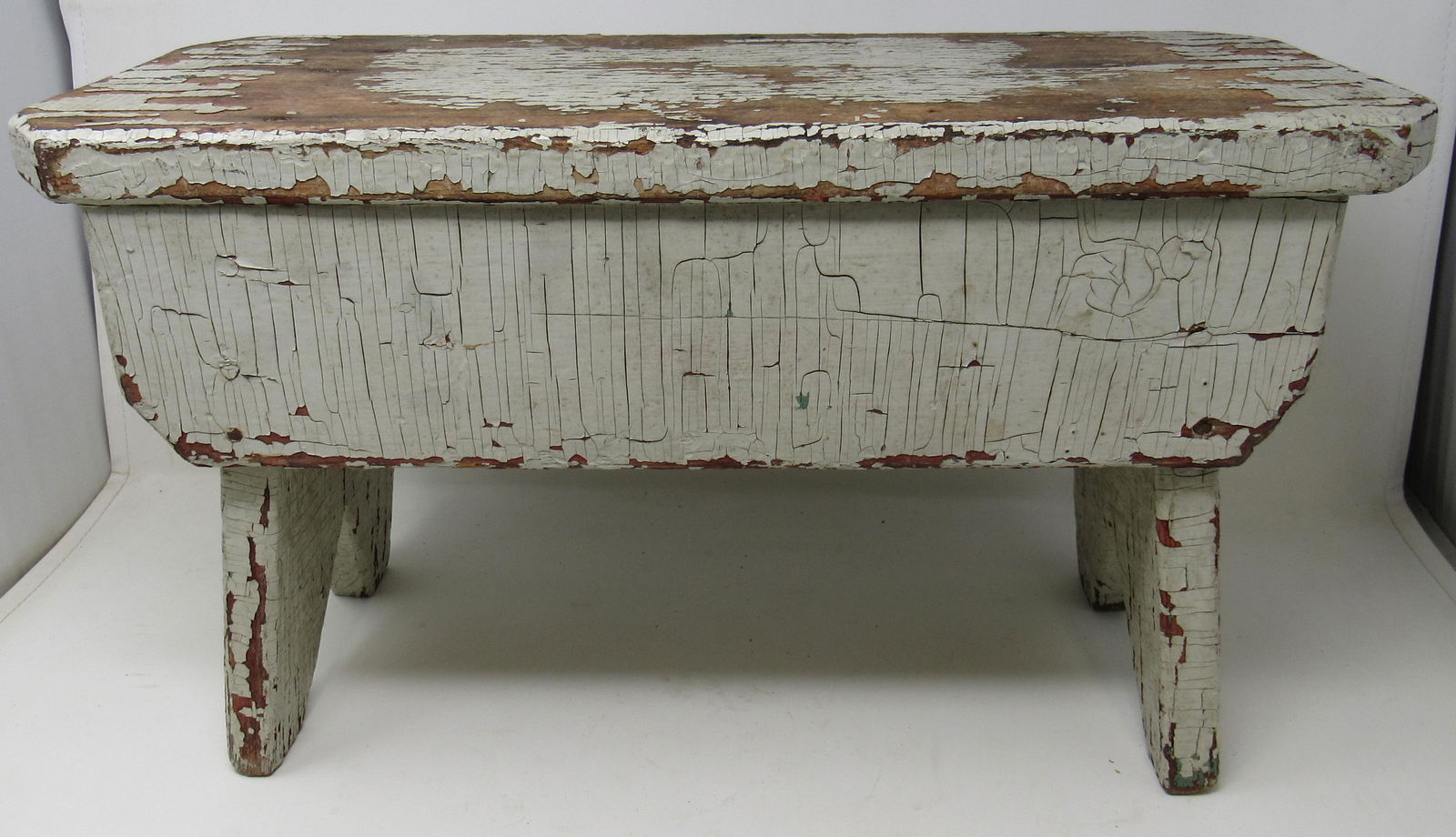 White Painted Foot Stool - Jun 07, 2020 | M.J. Stasak Jr. Auction and ...