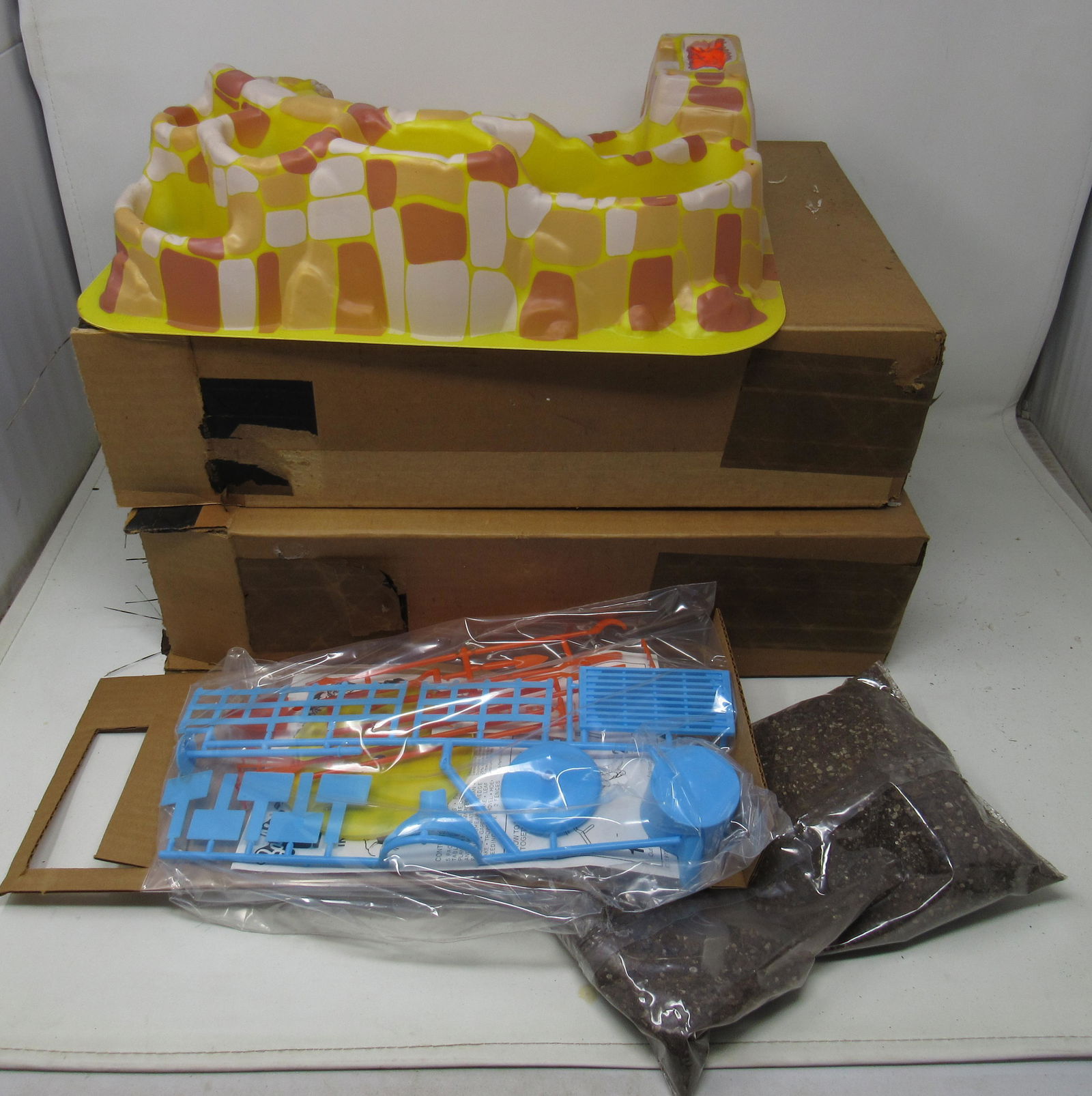 2 Vintage Nos Barbie Garden Patios