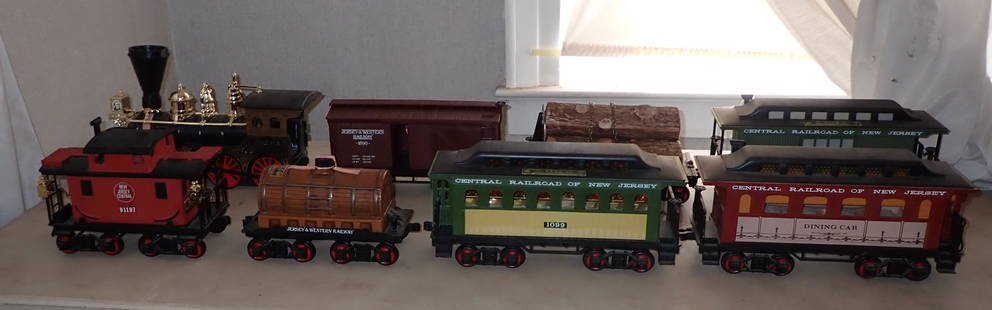 Jim Beam 2 Piece Train Whiskey Bottle Decanter Set