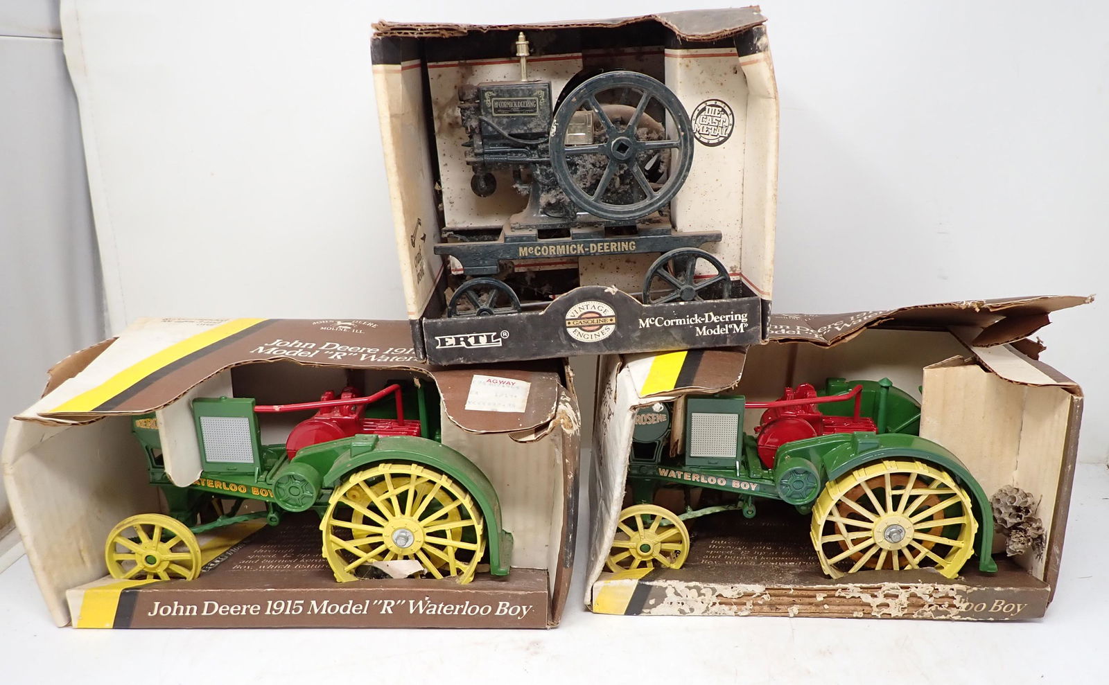 Ertl John Deere Model R Tractors Mccormick Engine