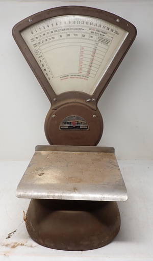 Vintage Pitney Bowes Postal Scale