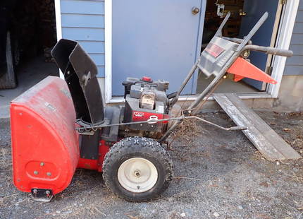 Yard Machines Summit Series Snowblower
