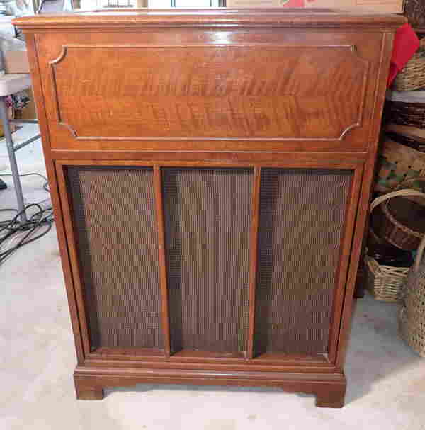Hammond Tone Speaker Cabinet - Apr 24, 2022 | M.J. Stasak Jr. Auction ...