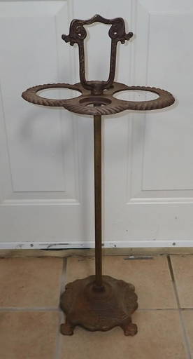 Cast Iron Smoking Stand