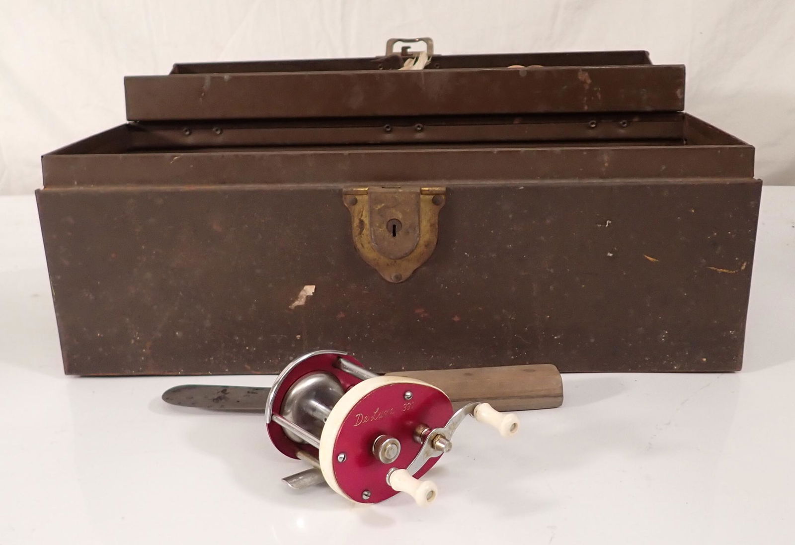 Kennedy Kits Tackle Box W/ Deluxe 330 Fishing Reel