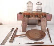 ANTIQUE FIGURAL BUTCHERS RACK - Oct 18, 2022 | Westport Auction in CT