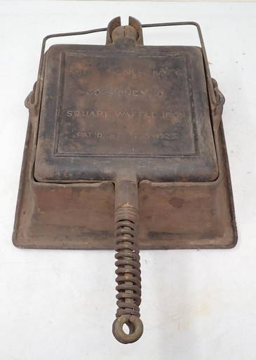 1925 Wagner Cast Iron Square Waffle Iron - Jan 01, 2023 | M.J. Stasak ...
