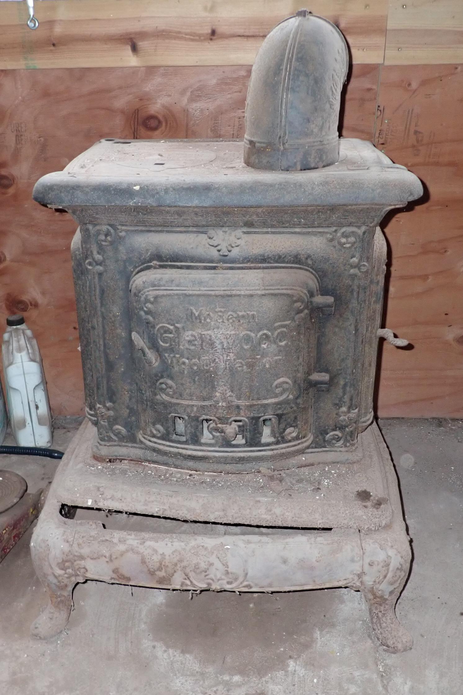 Antique Modern Glenwood Wood Parlor Stove (#0179) on Dec 31, 2022 | M.J ... Antique Modern Glenwood Wood Parlor Stove (#0179) on Dec 31, 2022 | M.J ...